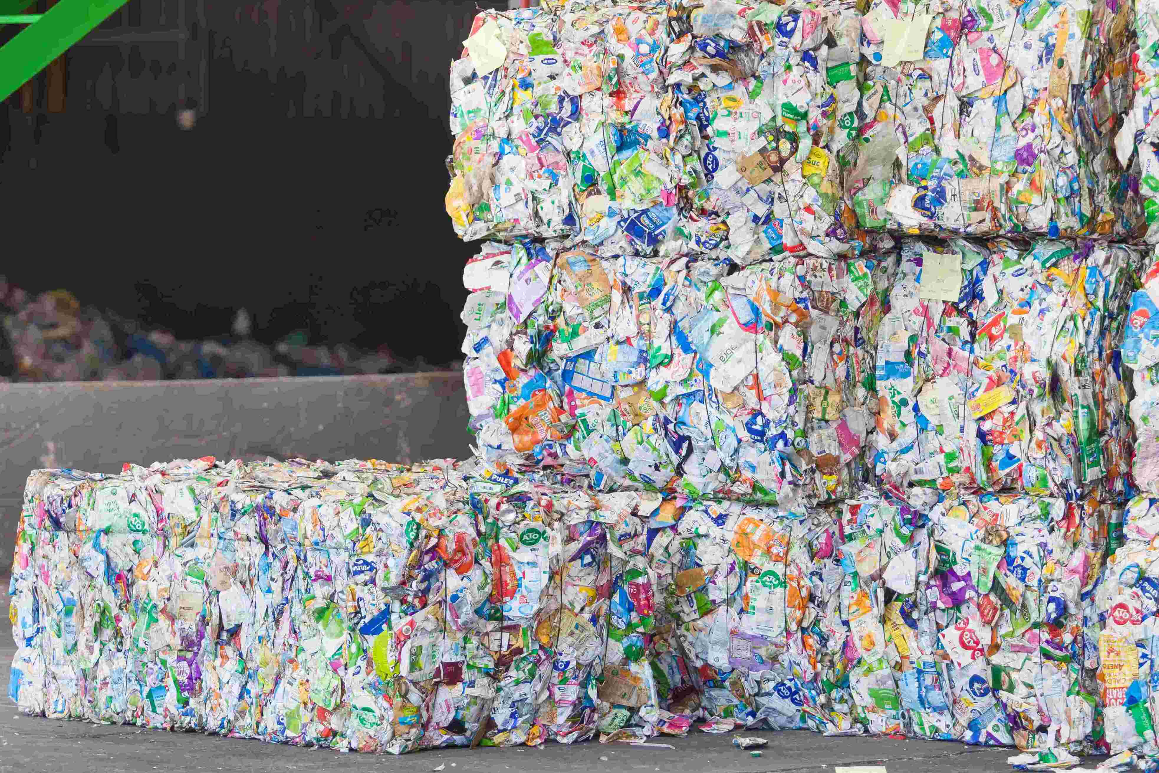 La planta de selección de envases ligeros de Gavà-Viladecans mejora un ...